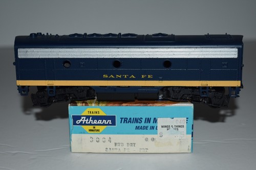 HO Scale Athearn 3004 Santa Fe F7B Dummy Diesel Locomotive C42305 | eBay