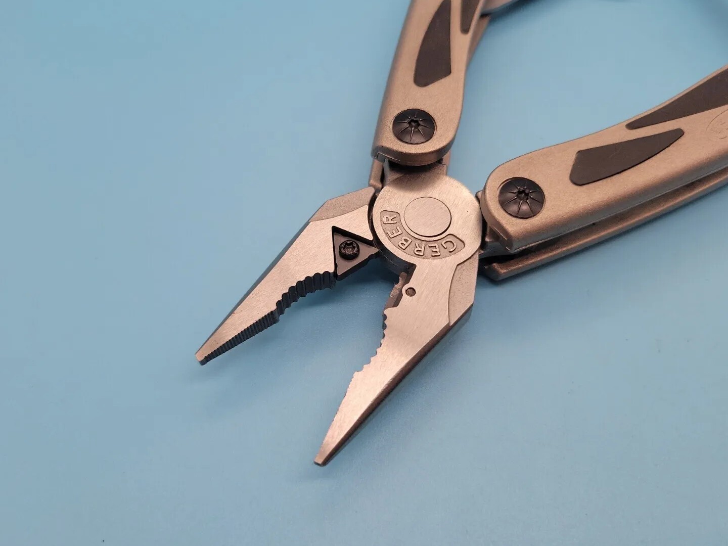 GERBER 800 LEGEND MULTI TOOL MULTI-PLIER: CARBIDE CUTTERS PLIERS KNIFE ...