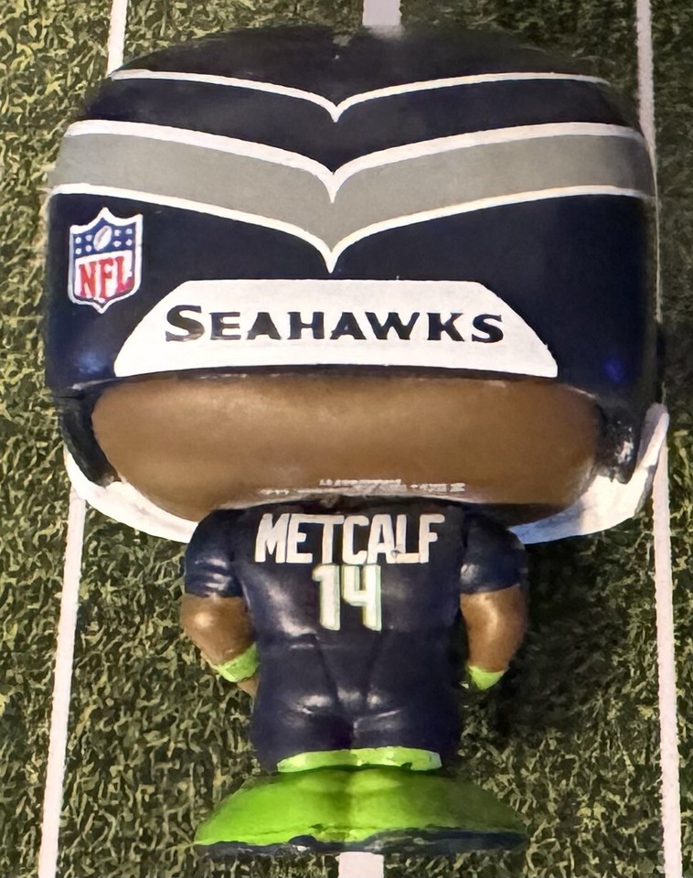 2024 Funko Pop! NFL Pocket Pop! DK Metcalf #14 Seattle Seahawks *NEW ...