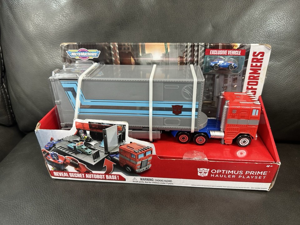 Micro Machines G1 Optimus Prime Hauler PLAYSET Converting Playset ...