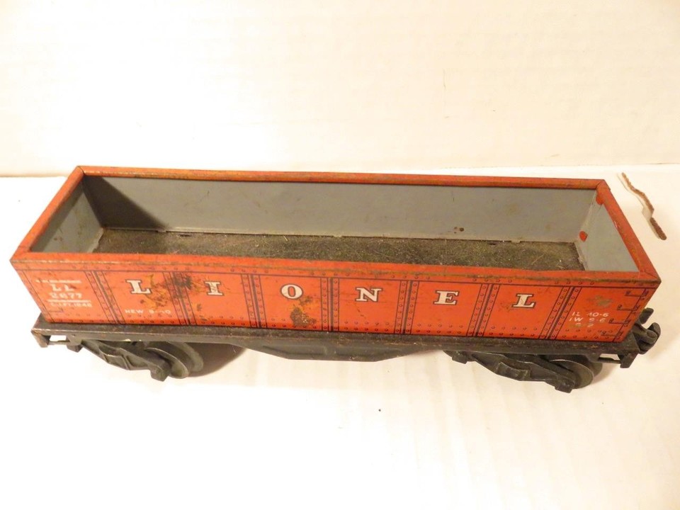 LIONEL TRAINS PRE-WAR TINPLATE 2677 GONDOLA- POST-WAR TRUCKS- FAIR ...