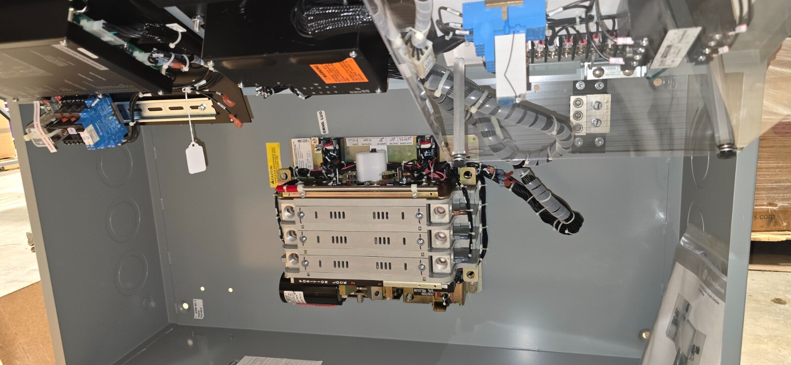 GE Zenith ZTS Automatic Transfer Switch ATS 200A 3 Phase 240V/480V NEMA ...