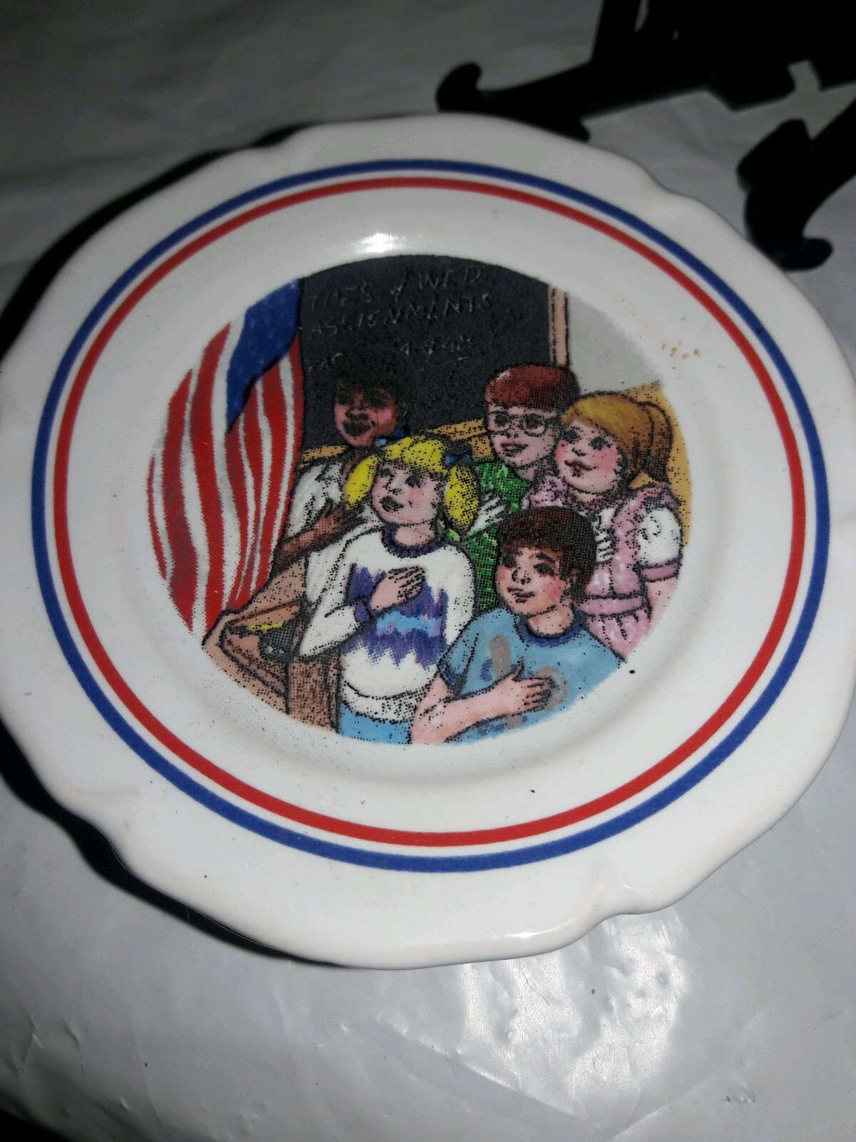 Fingerhut Collector's Case set of 9 Ltd Ed 1991 Mini Plates w/Stands ...