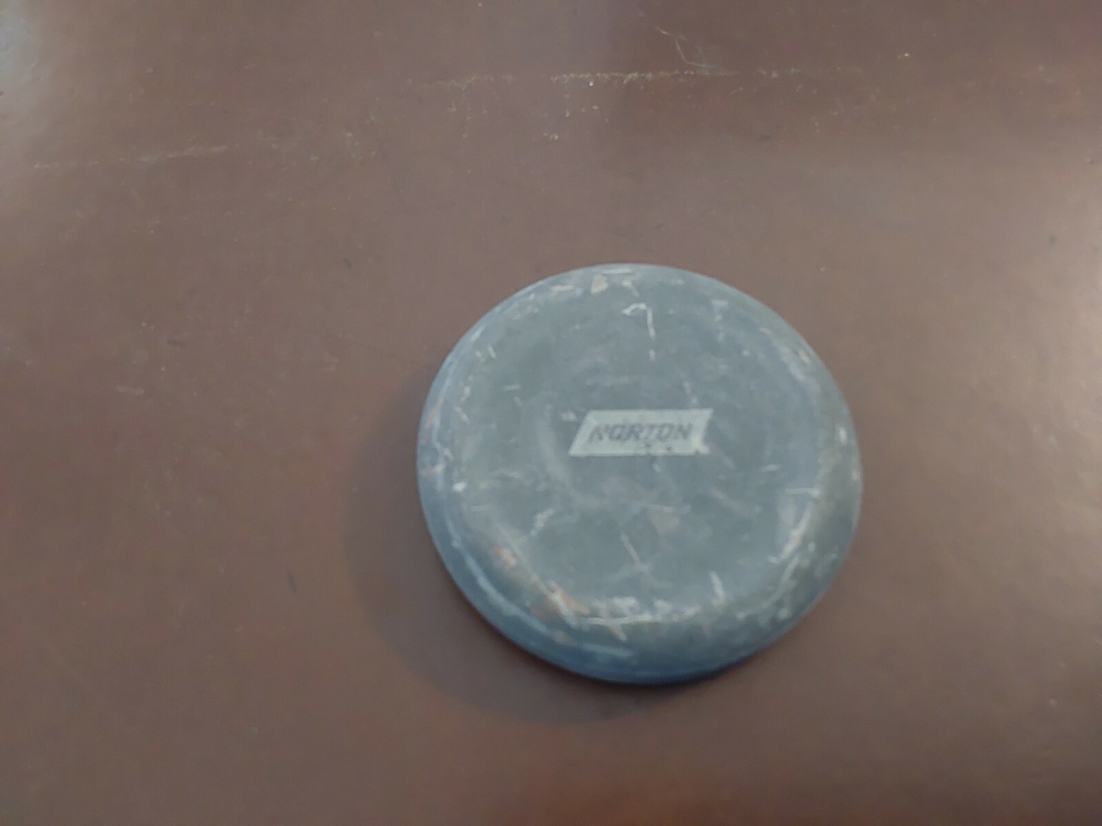 Norton Bear Brand Round Dual Grit Sharpening Stone tools, knives Axes ...