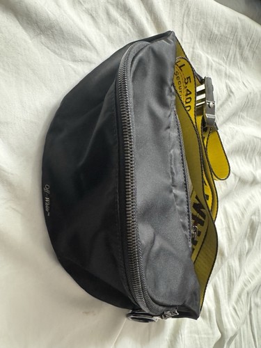 Authentic OFF-WHITE Fanny Pack Belt Bag Logo Print Industrial Belt Bag | eBay