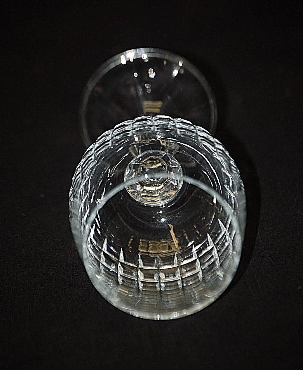 Crystal Ball Stemmed Wine Glass Picket Fence Pattern Glassware Barware ...