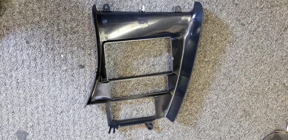 94 95 96 Corvette C4 Center Radio Dash Bezel Trim Surround NEW ...