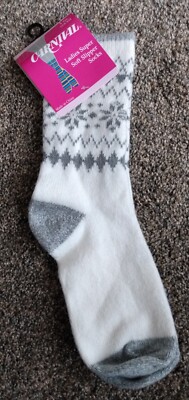 Carnival Ladies Super Soft Slipper Socks White w/ Gray Snowflake Design ...