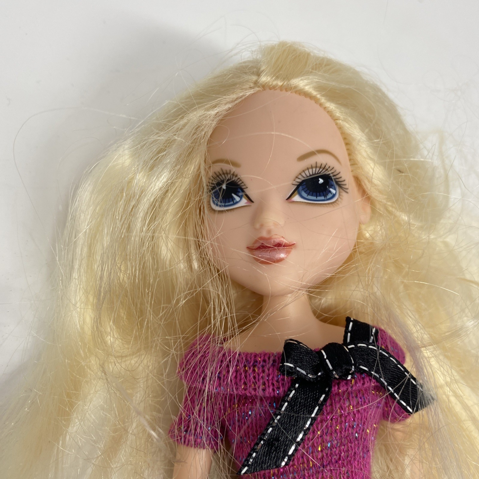 Girl Toy doll lot Of 2 Moxie Girlz La Dee Da Dolls With Clothes ...