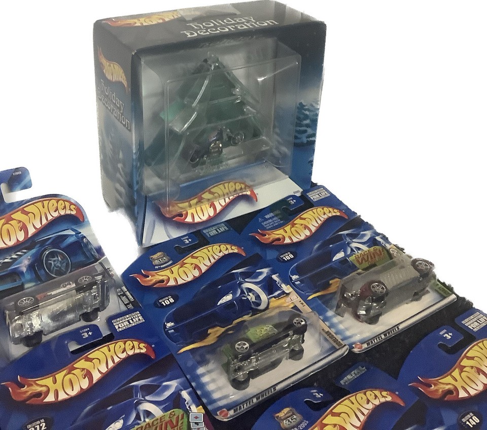 Hot Wheels Bundle - Set of 33 Assorted Cars - (PLEASE SEE PHOTOS) (9250618) | eBay