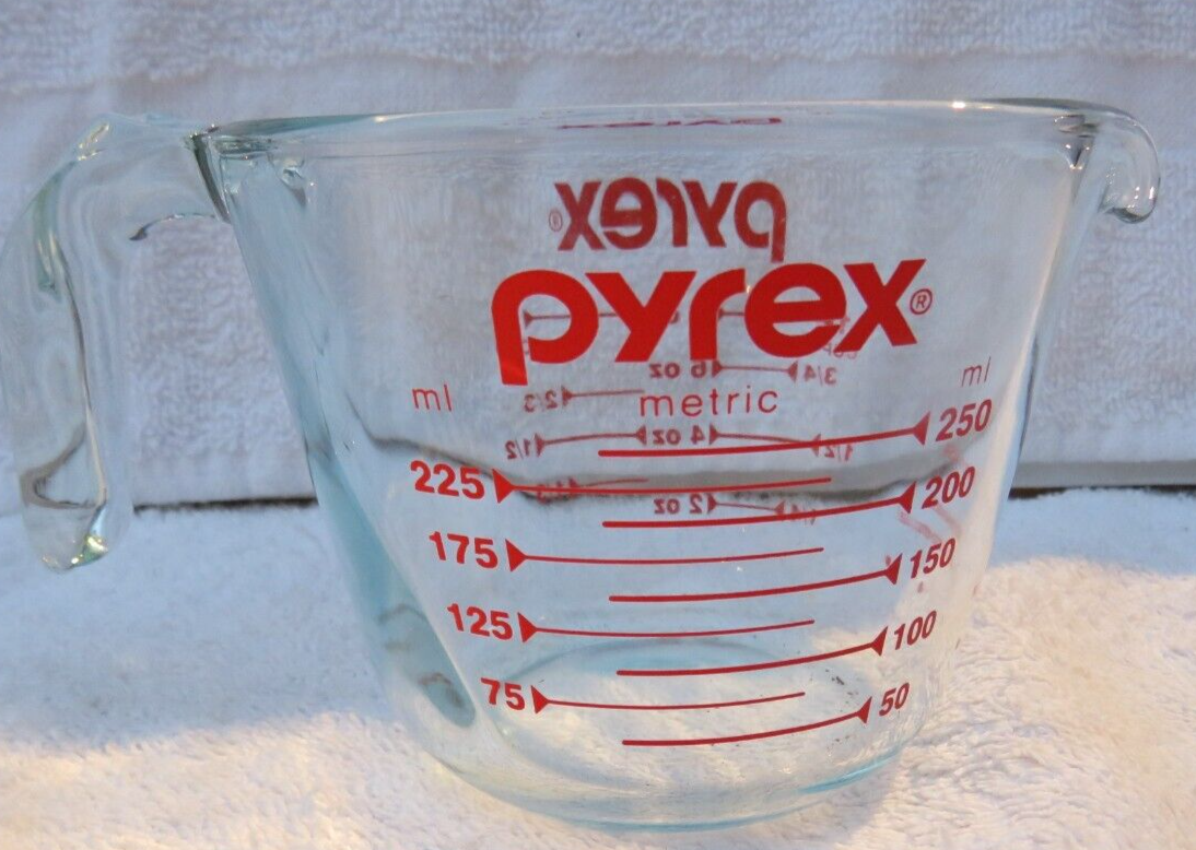 Pyrex 13 Prepware 1 Cup Glass Measuring Cup 250 ML Red Lettering ...
