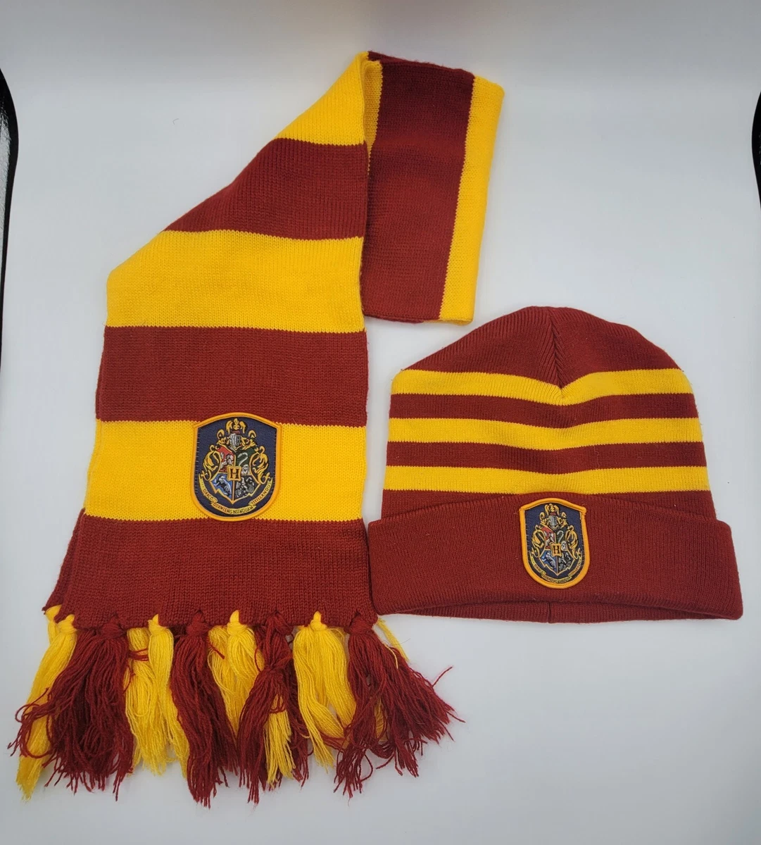 Harry Potter Wearing Scarf