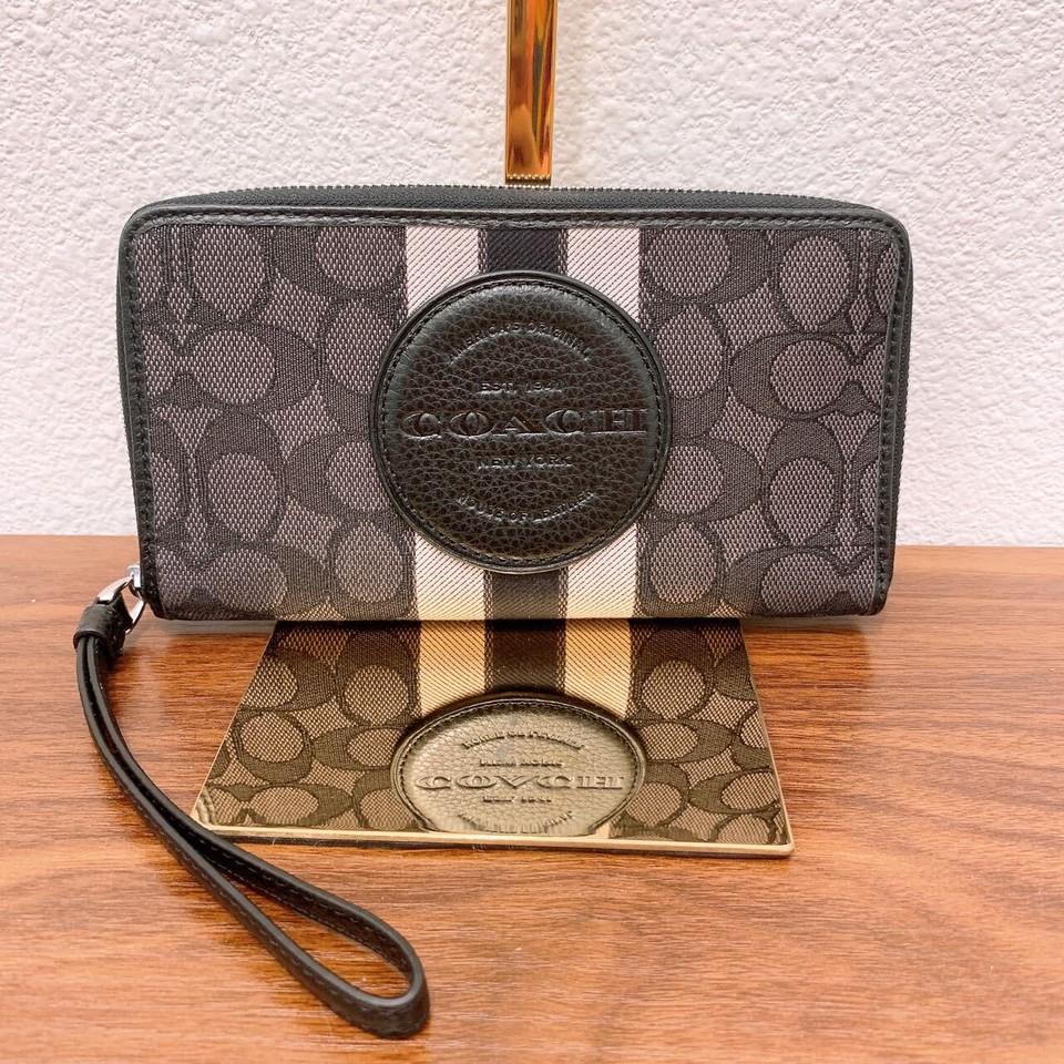 Nwt Coach Dempsey Large Phone Wallet In Signature Jacquard With Stripe ...