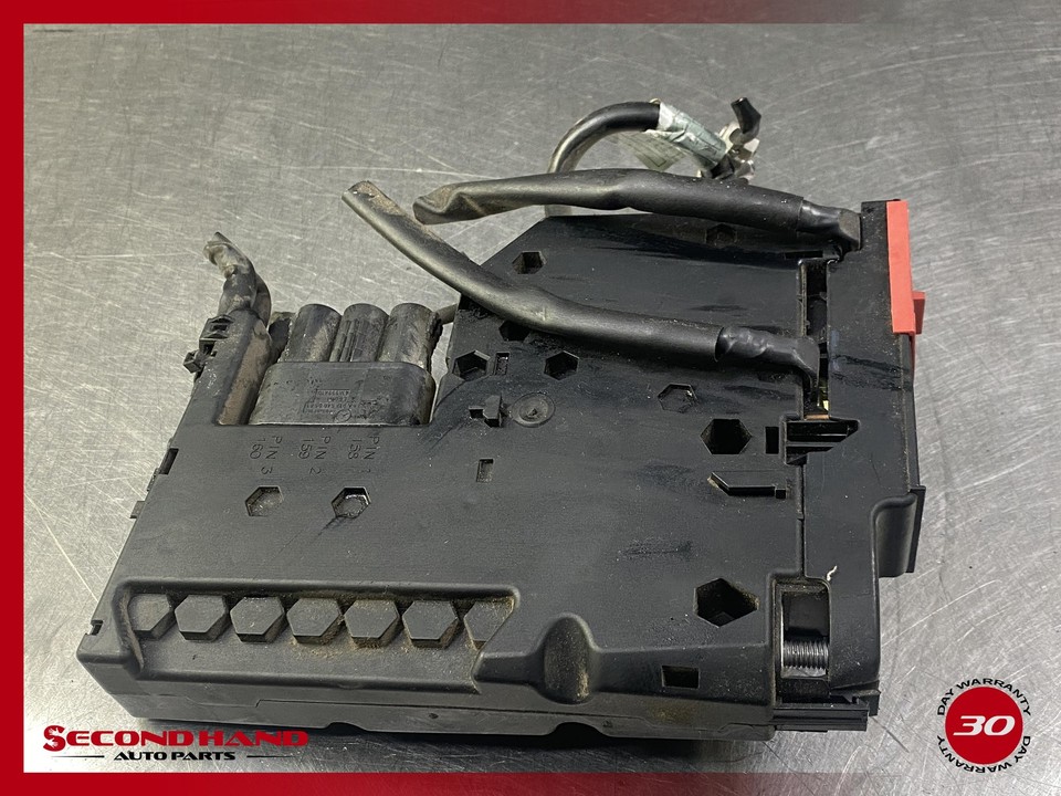 2008-2014 Mercedes W204 C250 C300 Fuse Relay Box Junction Terminal ...