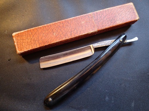 VINTAGE STRAIGHT RAZOR EDV. NEISTRÖM ESKILSTUNA w HOLDER SWEDEN SWEDISH ...