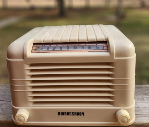 Vintage "Ambassador" Table Top Tube Radio ~ Manufactured in 1950s | eBay