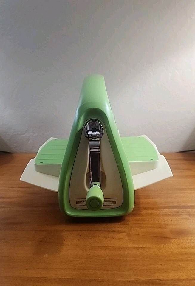 Cricut Cuttlebug Green Die Cutting Embossing Machine Manual Crank ...