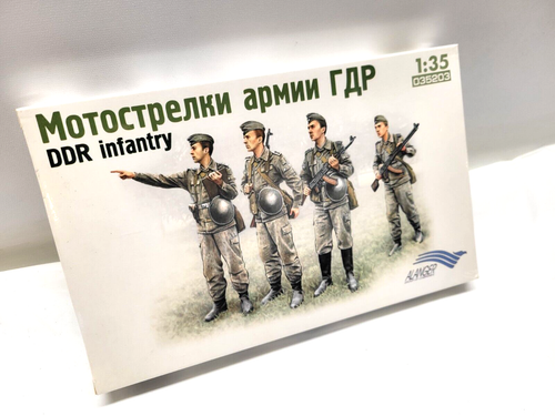 1/35 scale model DDR East German Infantry 4 figures Cold War | eBay