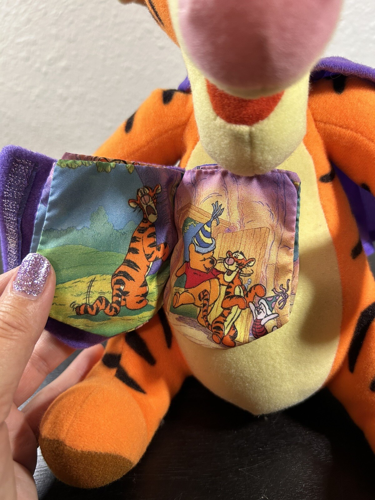 1995 "My Hero Tigger" Plush~Walt Disney~Mattel~ Attached Book & Mask ...