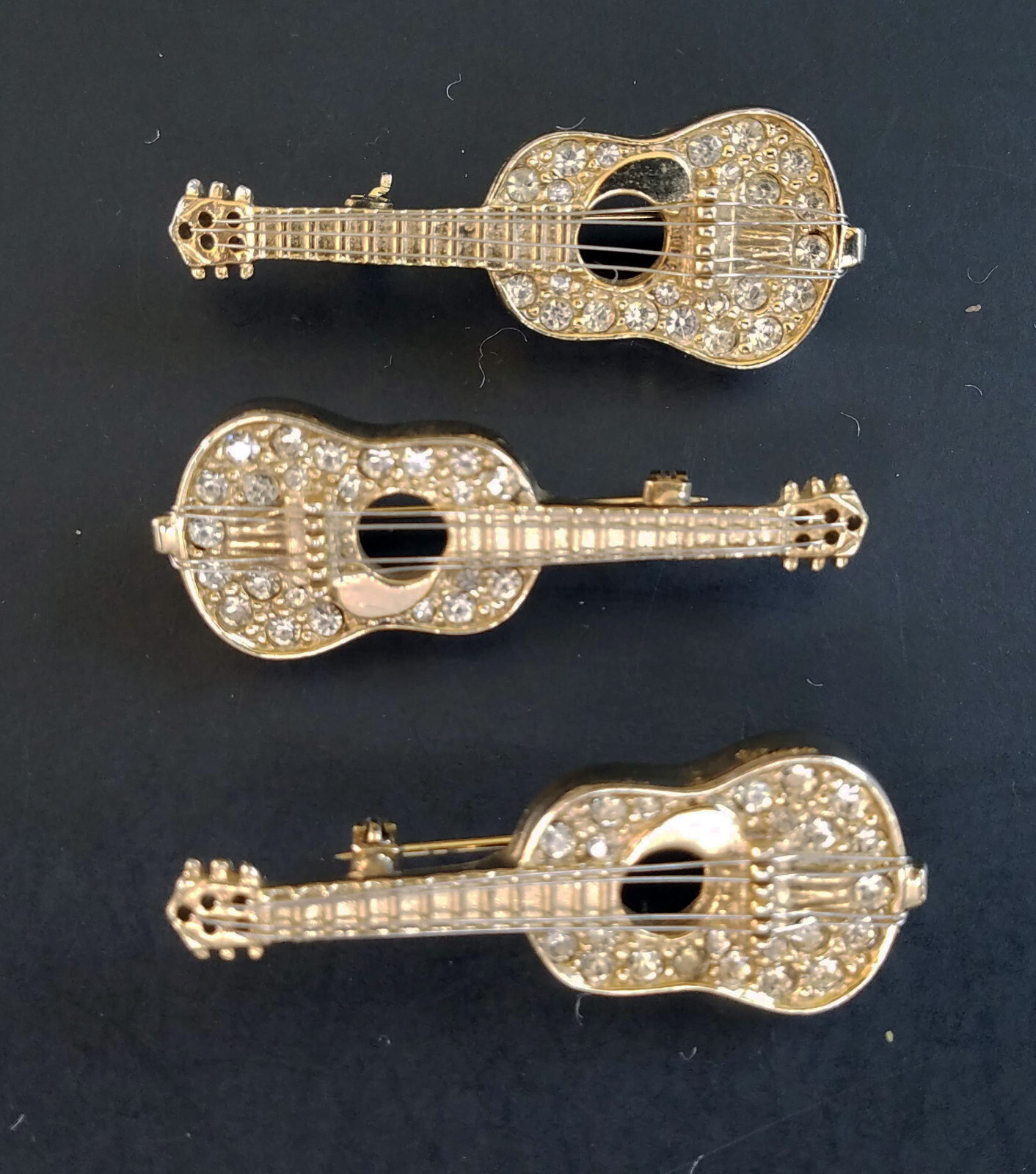 Three Vintage Gold Tone Acoustic Guitar Pins Clear Rh… - Gem