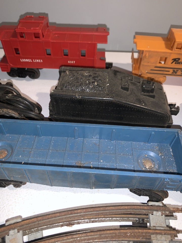 Vtg 36 Piece Lot LIONEL Marx O Gauge Train Set - Untested Engine Tracks ...