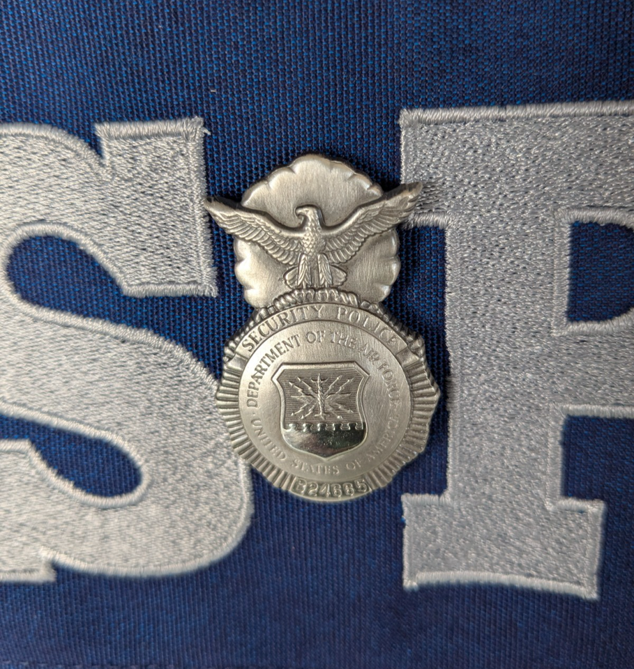 Vintage Small Size USAF United States Air Force Security Police Pinback ...