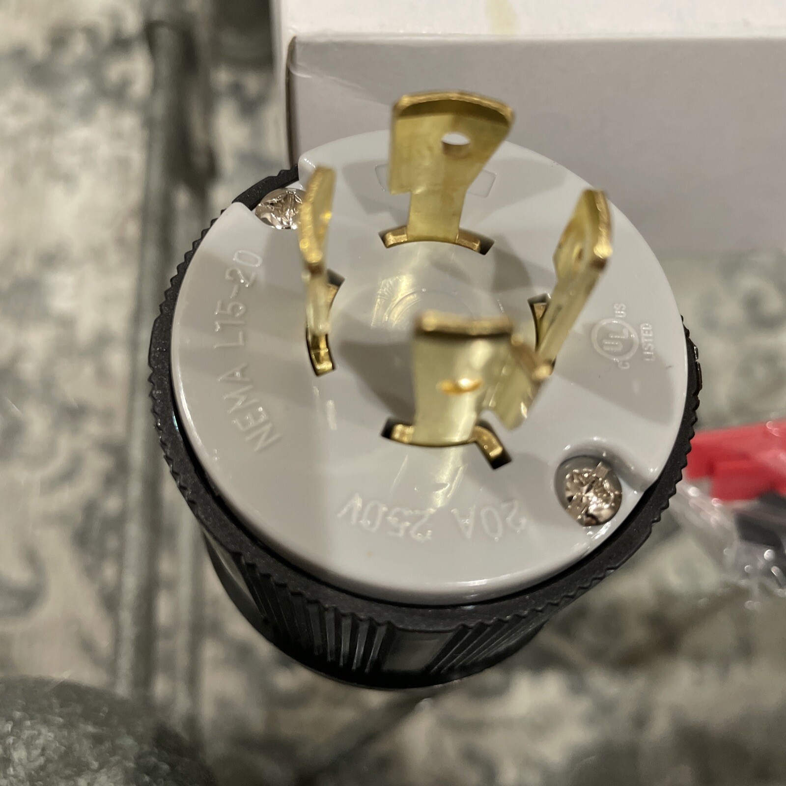 L15-20P Locking Plug, 20 Amp, 250 VAC Voltage, cUL Listed, NEMA L15-20P ...