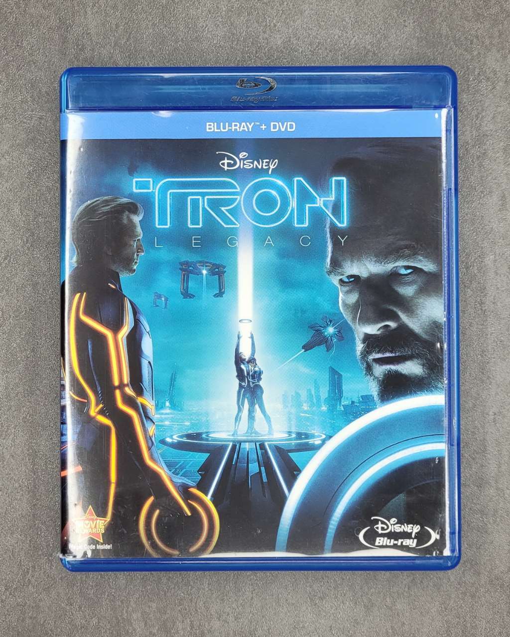 Tron: Legacy (Two-Disc Blu-ray/DVD Combo) DVDs 786936808568 | eBay