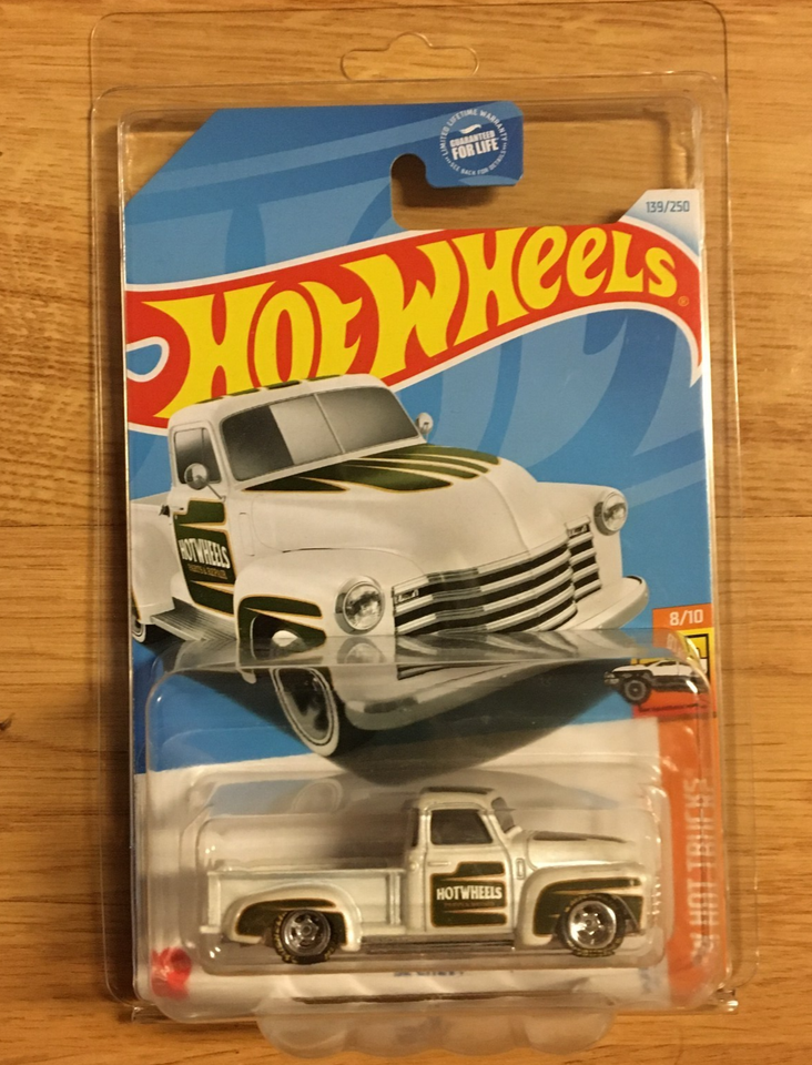 Hot Wheels 8/10 Hot Trucks '52 Chevy Pickup CUSTOM Super Real Riders ...
