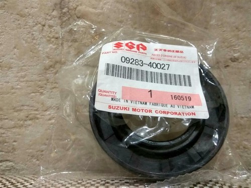 Genuine Suzuki GV 2000-05 DIESEL Rear PROP DIFF Flange Oil Seal 09283 ...