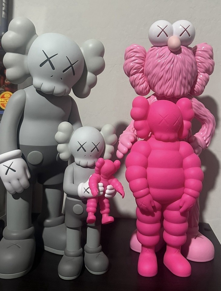 KAWS Family Companion Vinyl Figures Grey/Pink Valentines Day | eBay