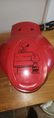 Smart Planet Peanuts Snoopy Charlie Brown Pancake Waffle Maker WM-6S ...