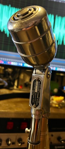 1950s U.S Army Signal Corps M-44A/U Dynamic Microphone by Telectro ...