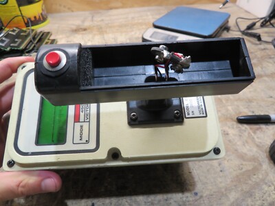 FLUKE BIOMEDICAL Radiation Detection Survey Meter 450P UNTESTED AS IS ...