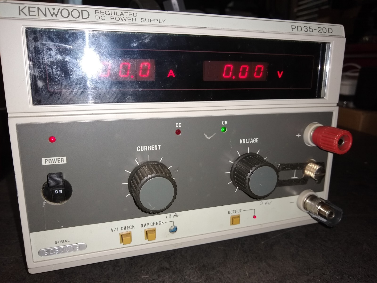 Kenwood PD35-20D Digital Regulated DC Power Supply 0-36V 0-20A LOAD ...