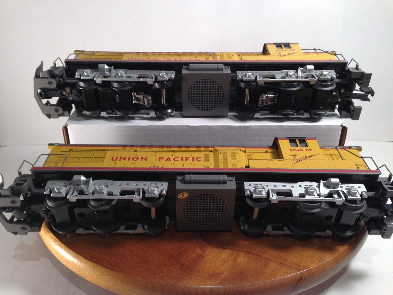 MTH O Gauge Rail King UP AS-616 DIESEL ENGINE & DUMMY 30-2380-1 Proto 2 ...