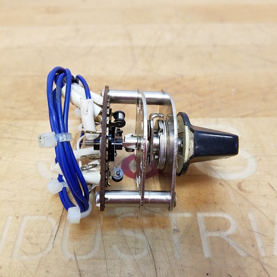 Fujitsu 3 Position Rotary Switch, Selector Knob, With 1 Contact - USED ...