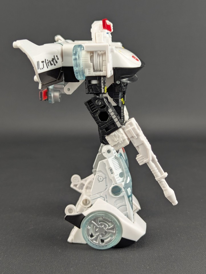 Transformers Siege Prowl complete Hasbro WFC Generations Deluxe Class ...