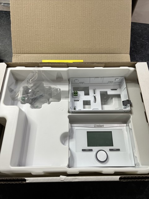 Vaillant VRT350 Programmable Room Thermostat - White (0020124475) for ...