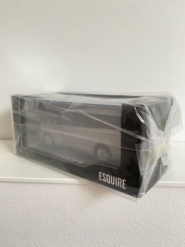 Esquire Mini Car 1/30 Avant Garde Bronze Metallic 4V8 Color Sample ...