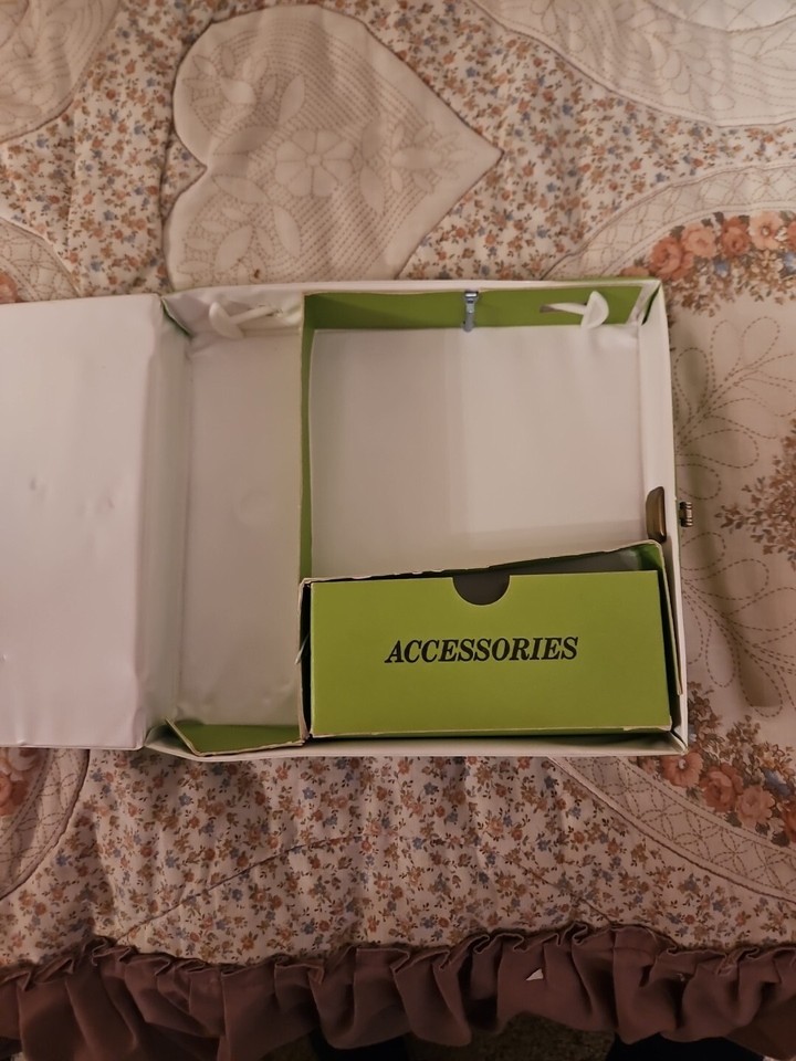 Vintage Triki Miki Collector Doll 1960's Wardrobe Travel Case - Green ...