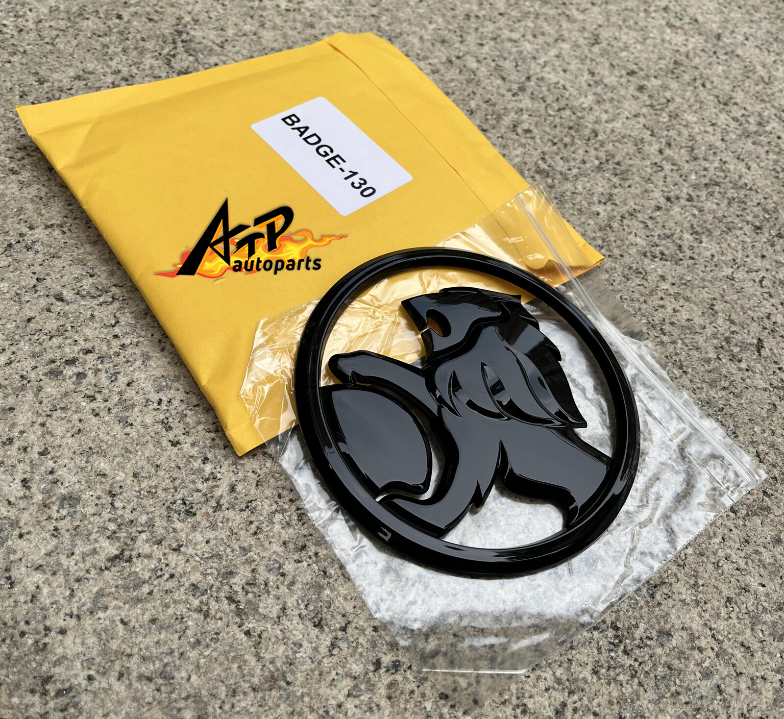 NEW Genuine GM Holden VF Commodore | Grille Lion Badge (Gloss Black ...