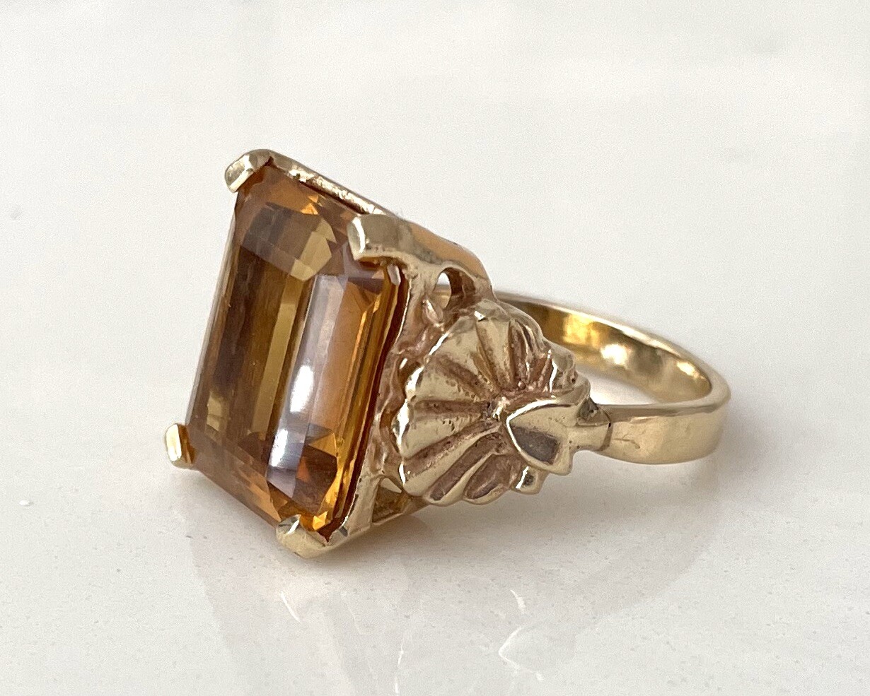 14k Yellow Gold Shell Pattern Emerald Cut Citrine Lad… - Gem