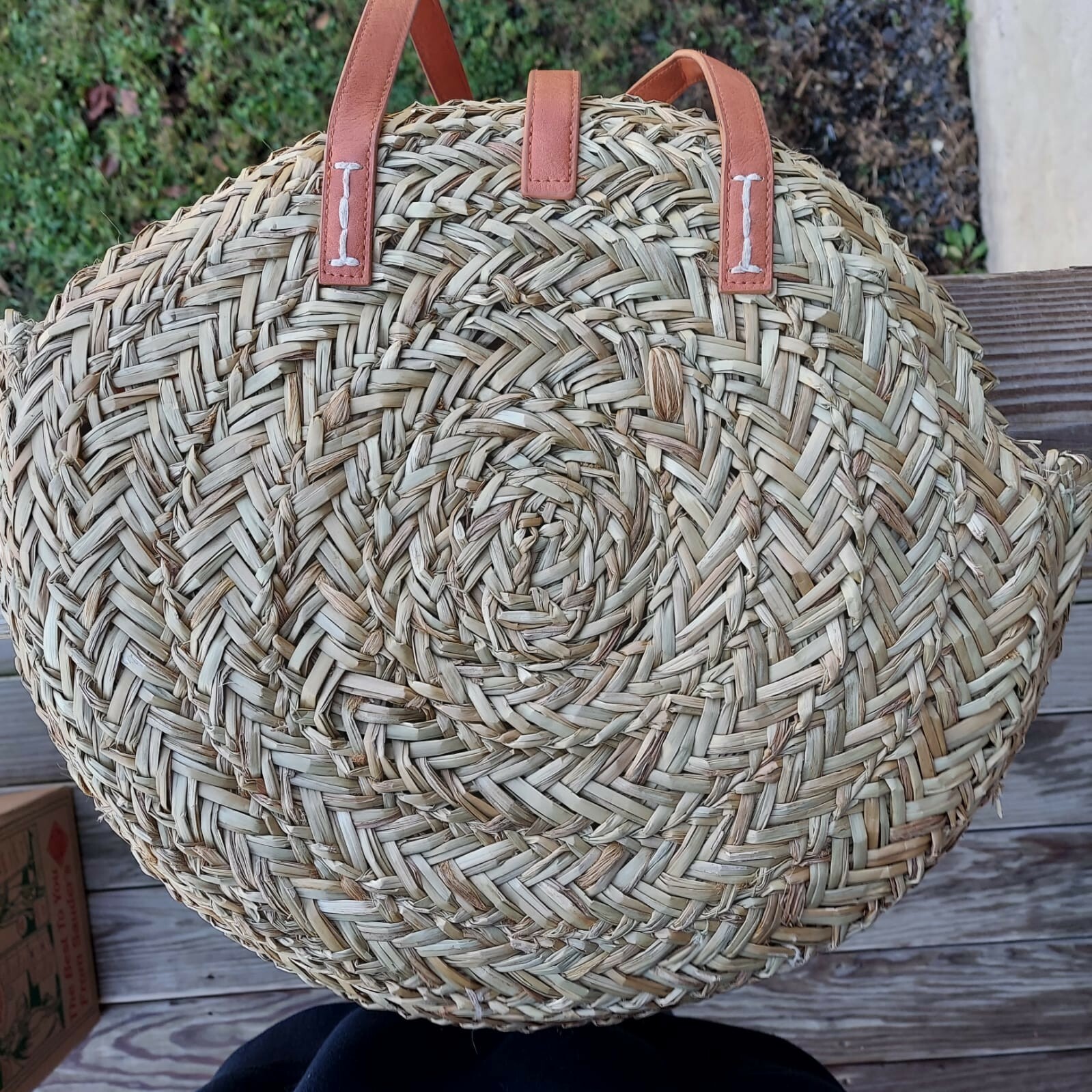 Universal Thread Goods Jute Straw Round Hand Bag - Gem