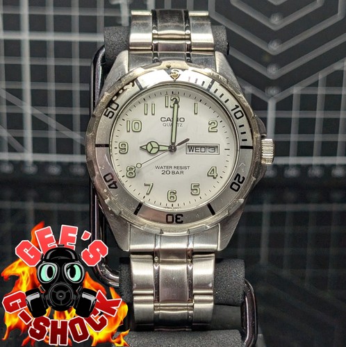 Casio EF-200 Edifice Diver 37mm White Dial Silver Stainless Steel Case ...