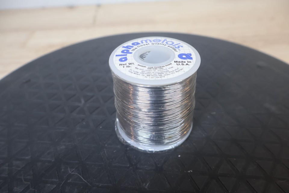 Nice New / NOS Alpha Metals - Reliacore 15 63SN/37PB .32" Wire Solder ...