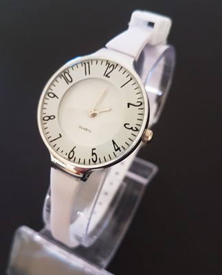 Orologio Da Polso Donna Analogico Quarzo Moderno Fashion Casual Sottile ...