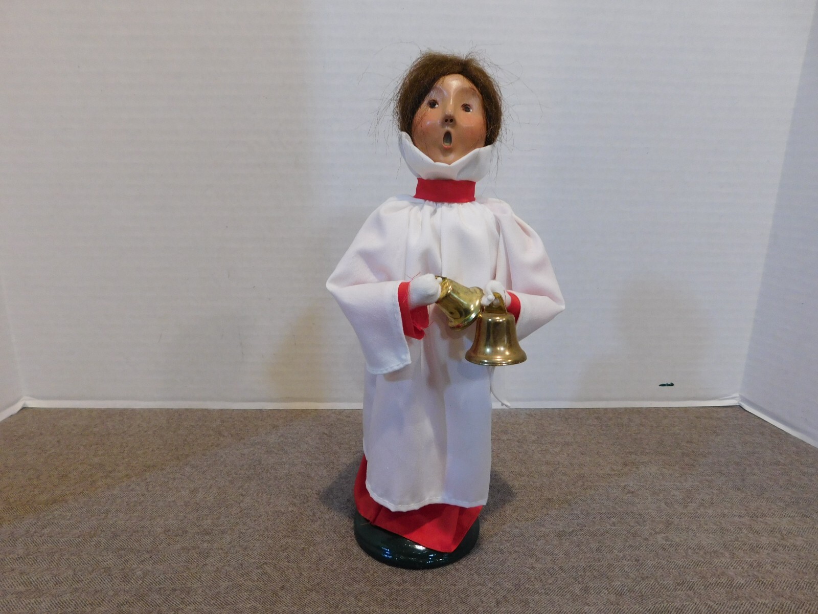 Byers Choice 1999 Choir Girl Bell Ringer | eBay