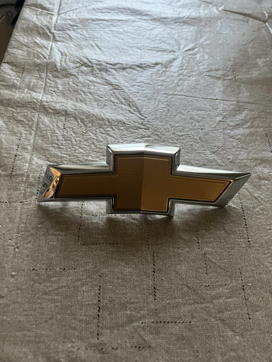 Chevy Cruize Rs Emblem