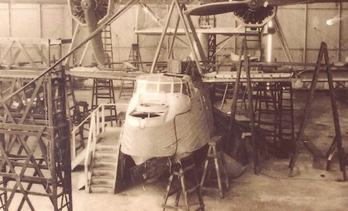 RARE PHOTOGRAPH OF A SAUNDERS ROE FLYING BOAT UNDER CONSTRUCTION AT ...